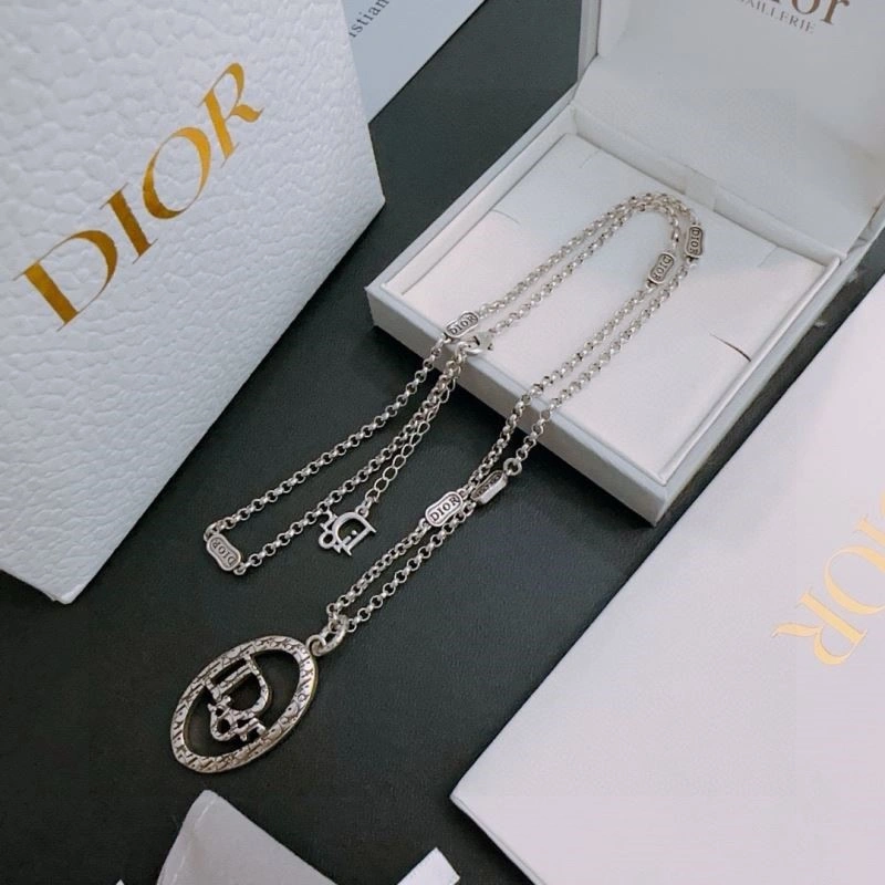 Official Christian Dior Necklaces