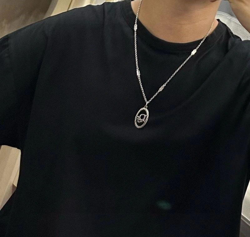 Official Christian Dior Necklaces
