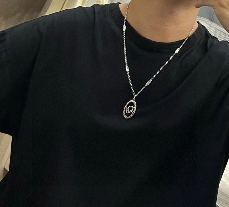 Official Christian Dior Necklaces