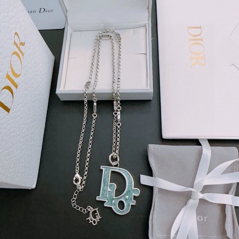 High fidelity Christian Dior Necklaces