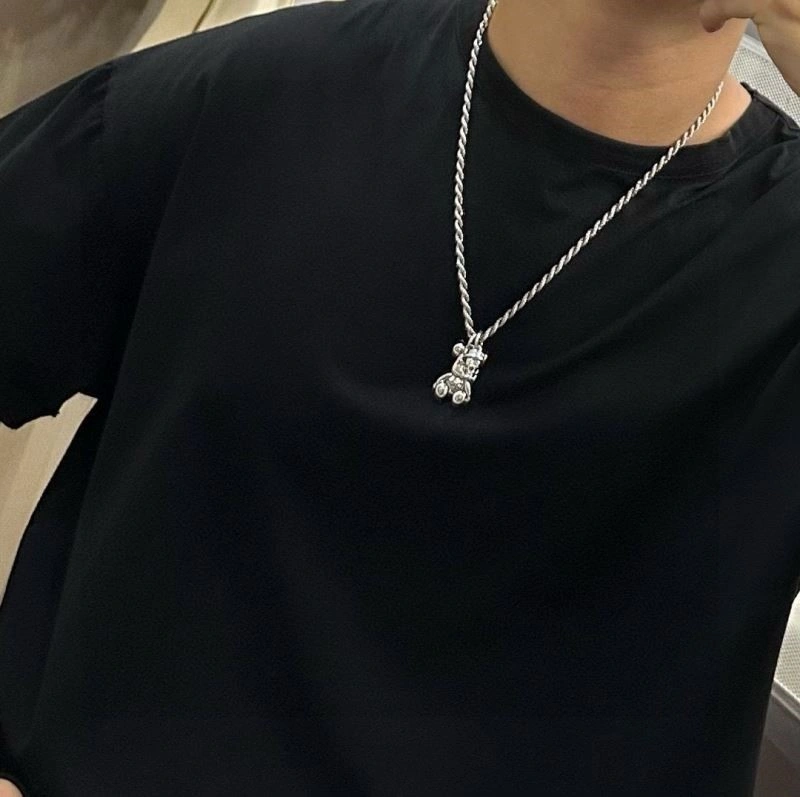 Top match Christian Dior Necklaces