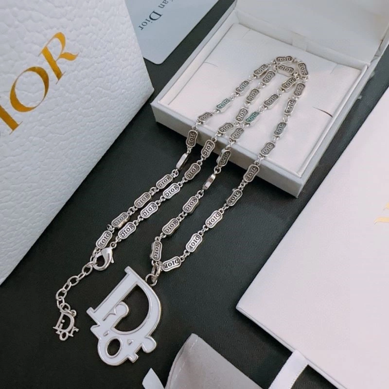 High accuracy Christian Dior Necklaces