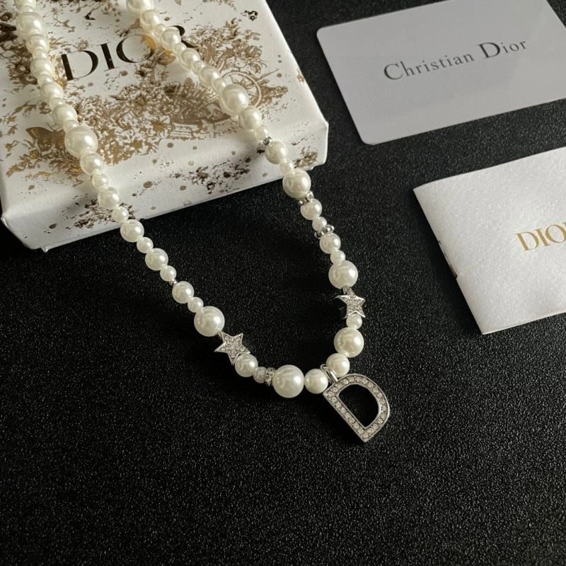 Low-cost Christian Dior Necklaces