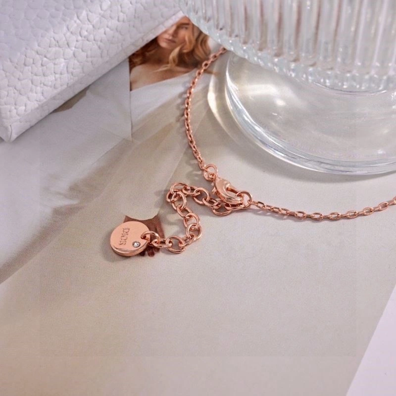 Top mirror Christian Dior Necklaces