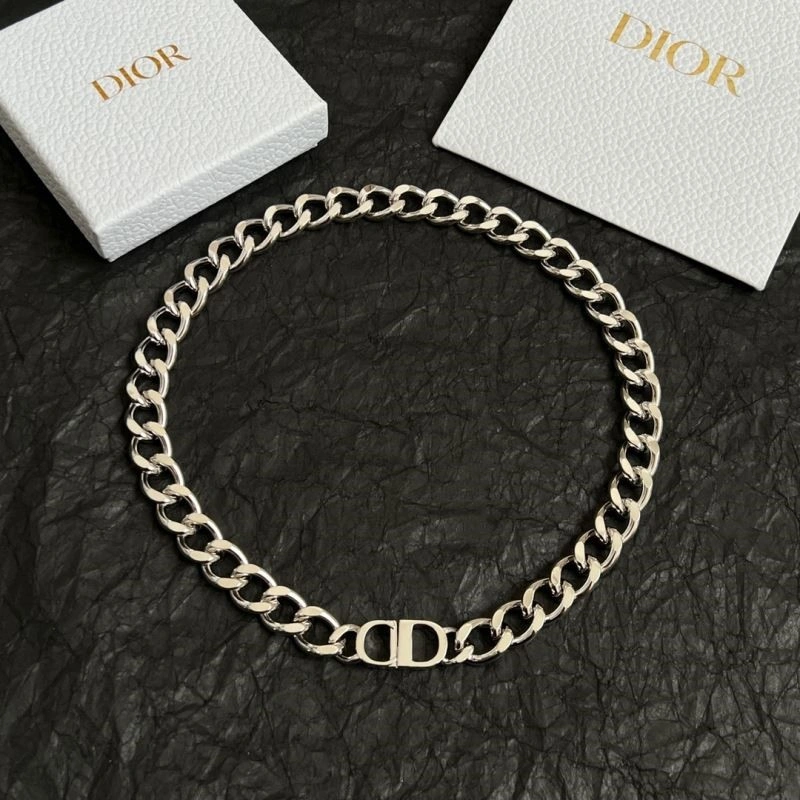 1:1 copy Christian Dior Necklaces