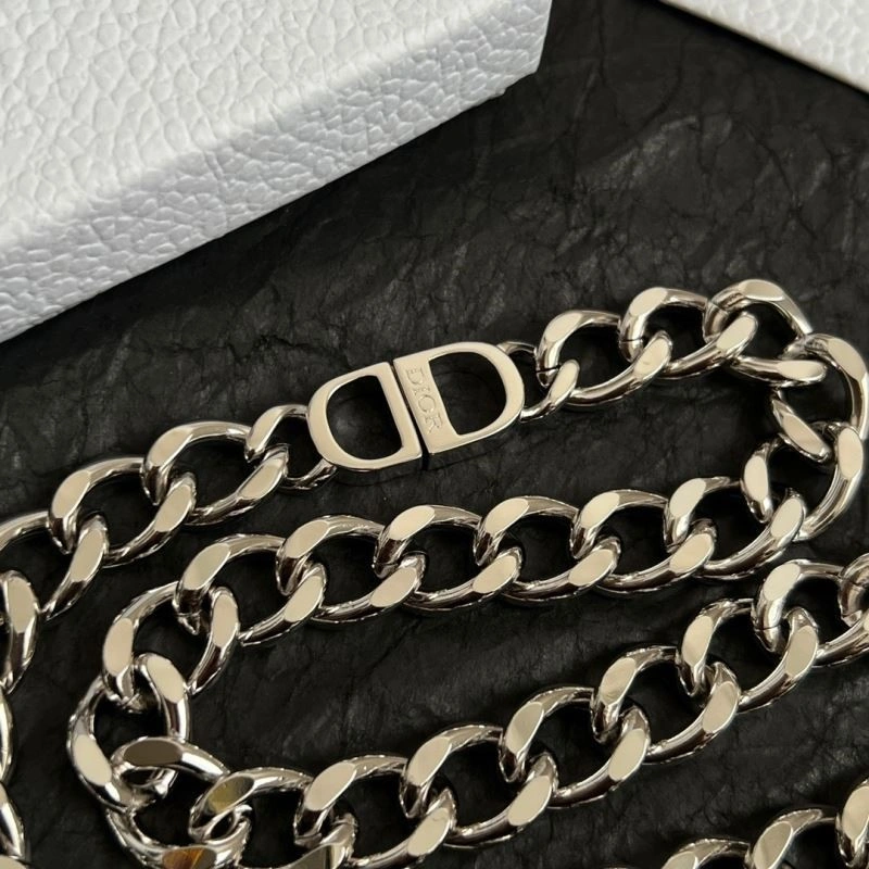 1:1 copy Christian Dior Necklaces
