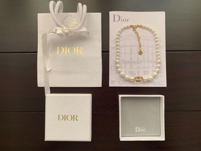 Exact replica Christian Dior Necklaces