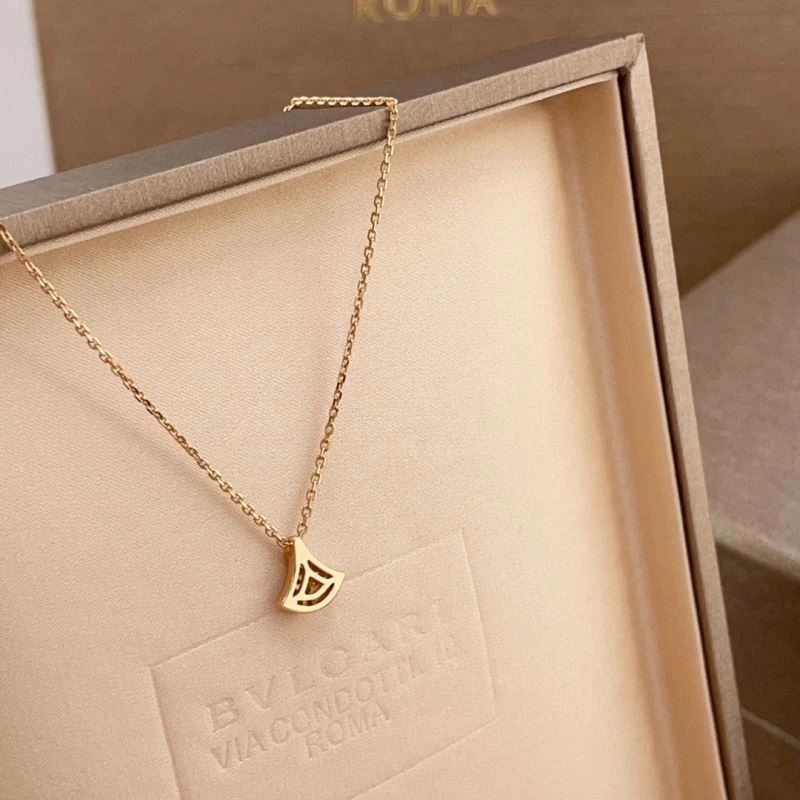 1:1 copy Christian Dior Necklaces
