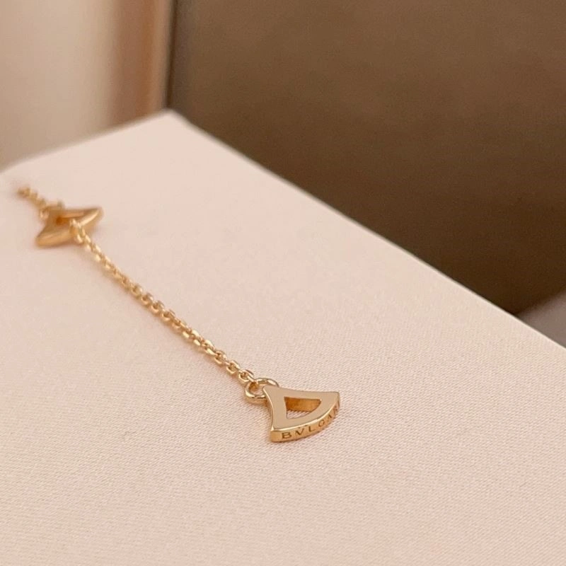 1:1 copy Christian Dior Necklaces