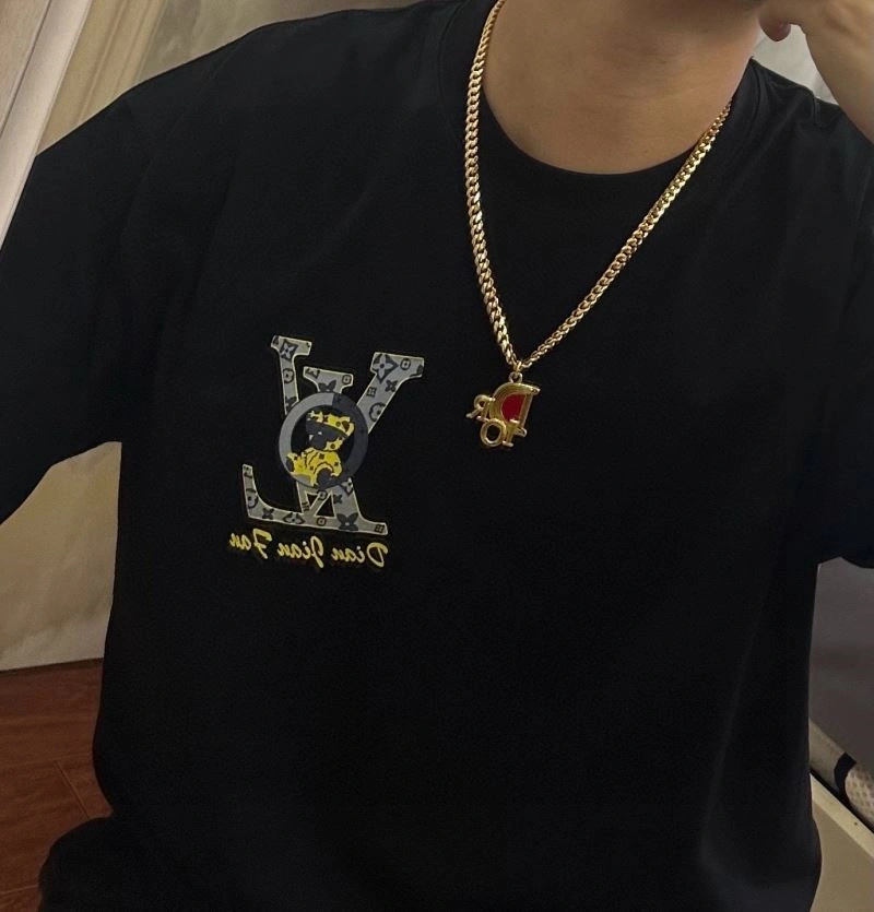 Factory-made Christian Dior Necklaces