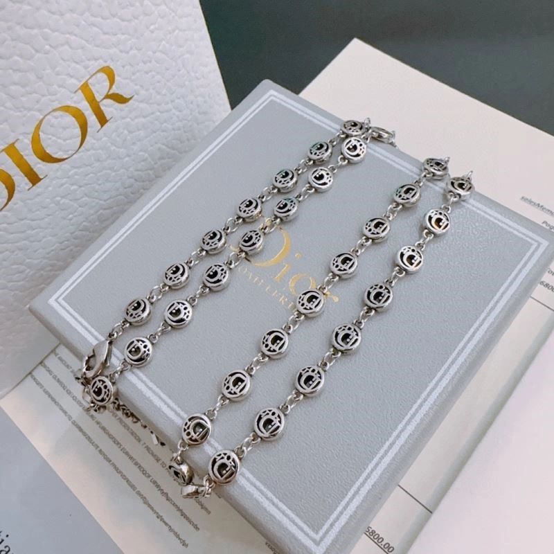 Official Christian Dior Necklaces