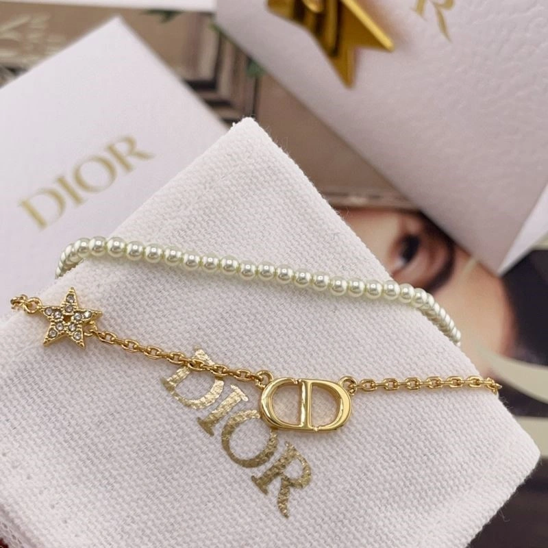 Discounted Christian Dior Necklaces