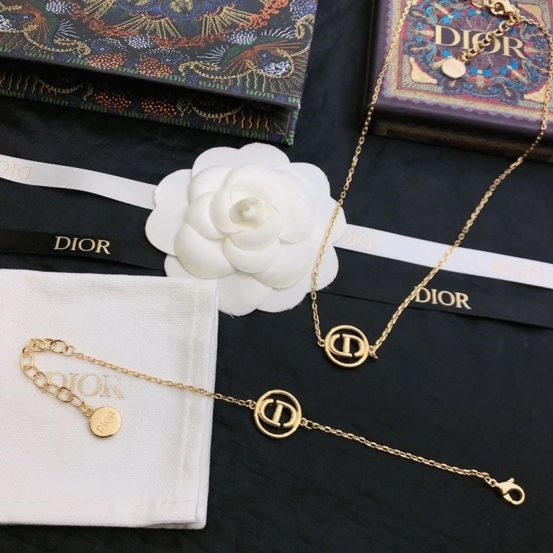 Christian Dior Necklaces
