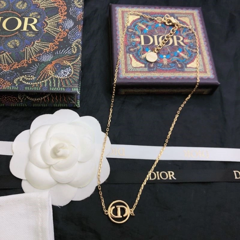 Inexpensive Christian Dior Necklaces