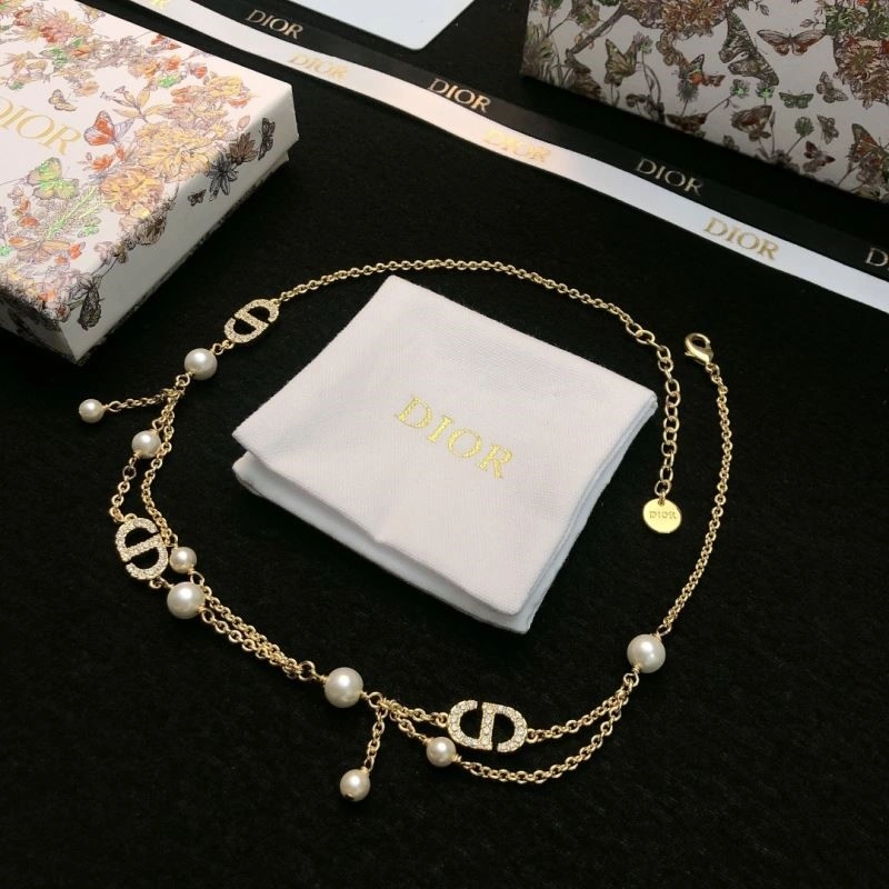 High fidelity Christian Dior Necklaces
