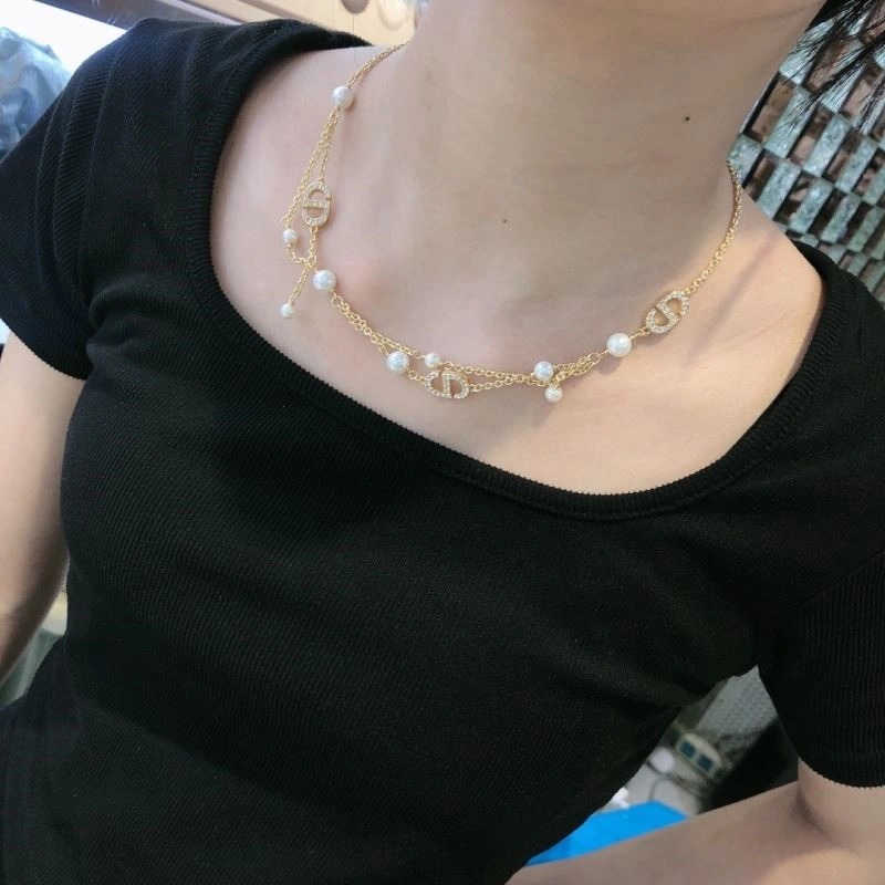 High fidelity Christian Dior Necklaces