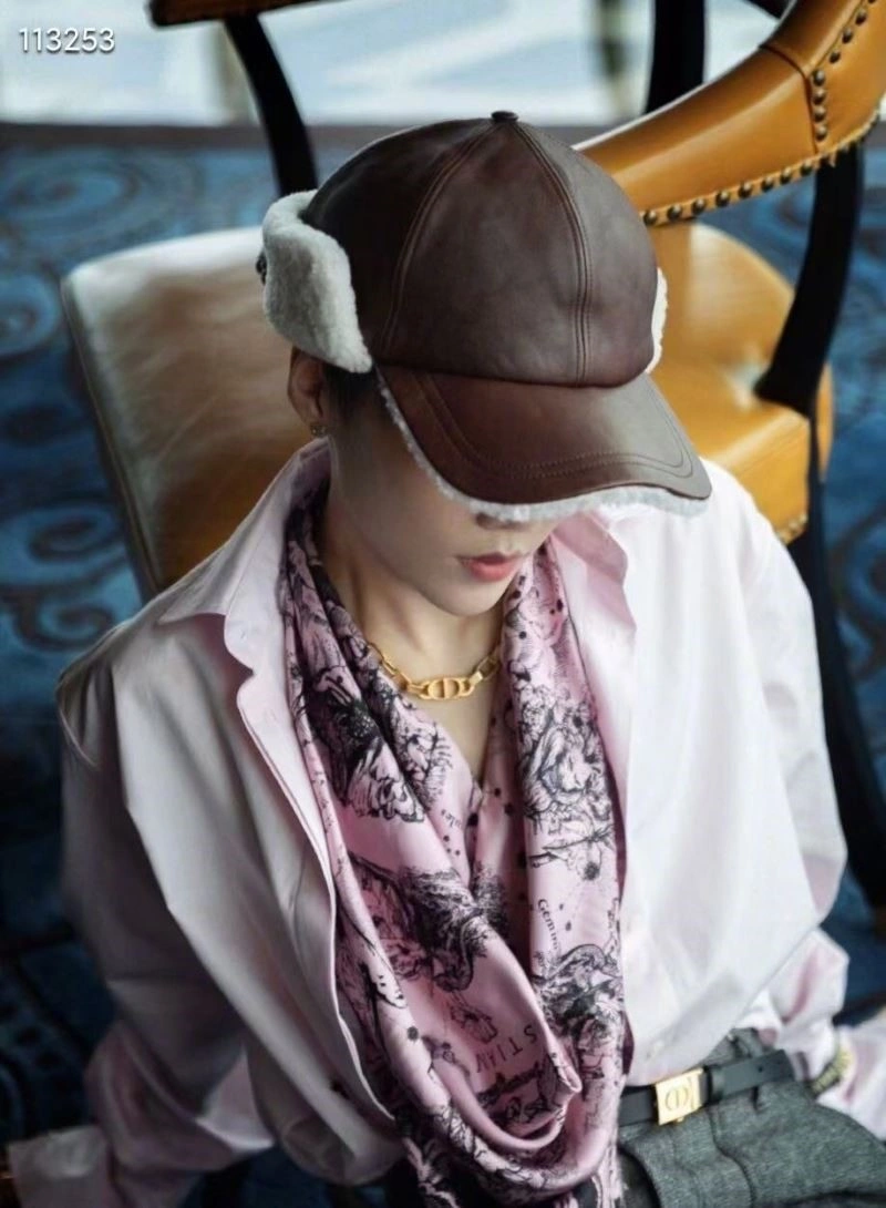 Indistinguishable Christian Dior Necklaces