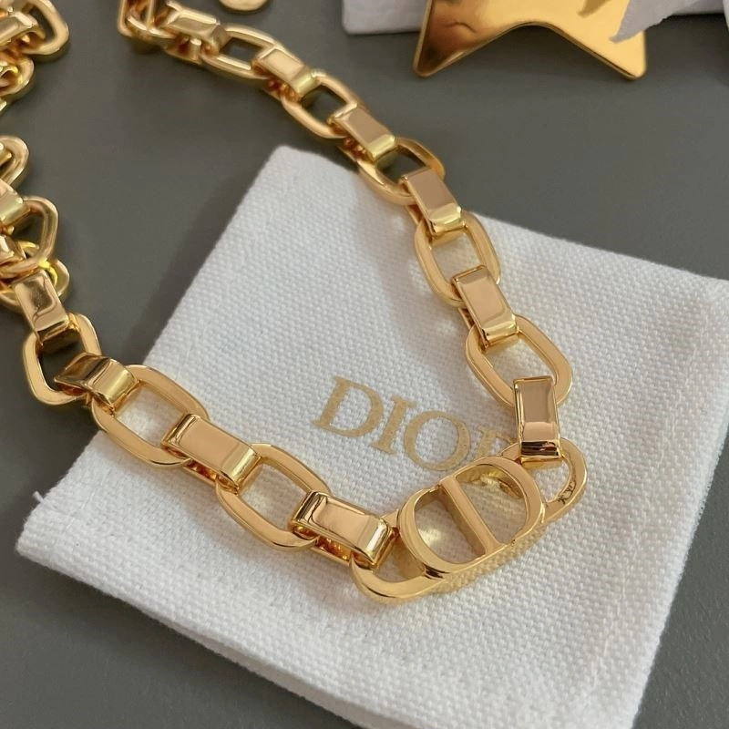 High accuracy Christian Dior Necklaces