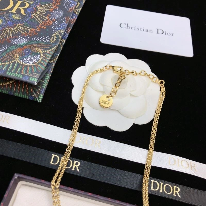 High fidelity Christian Dior Necklaces