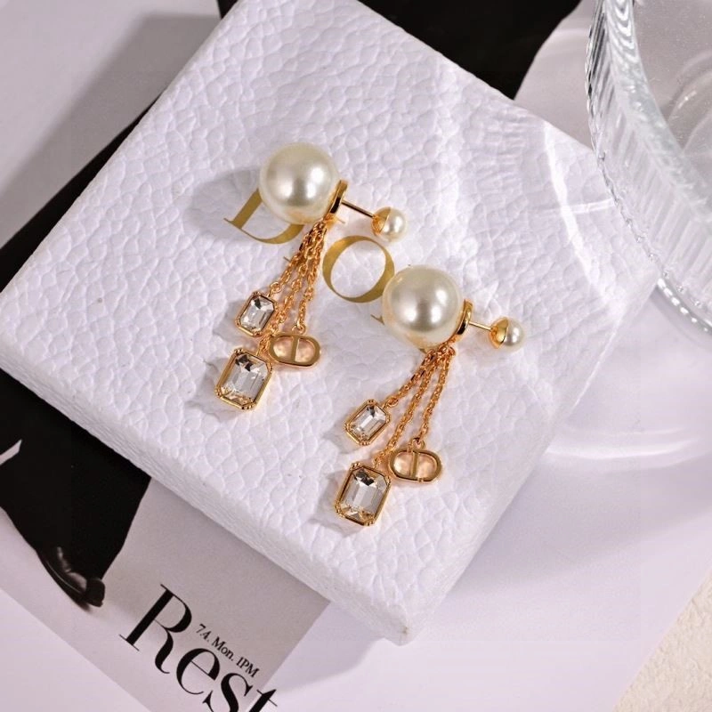 1:1 copy Christian Dior Necklaces