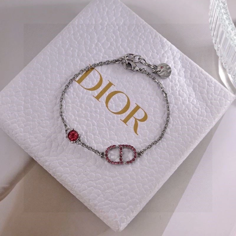 Official Christian Dior Necklaces