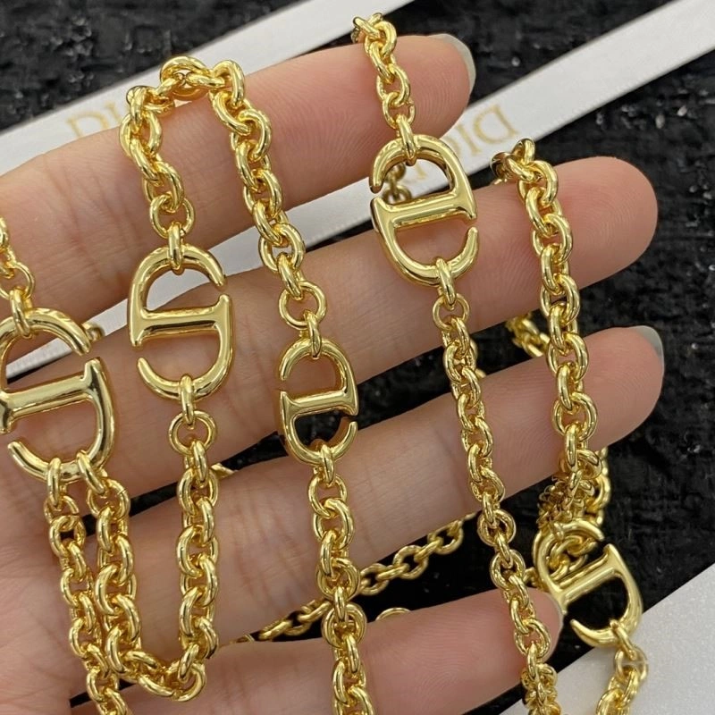 Factory-made Christian Dior Necklaces