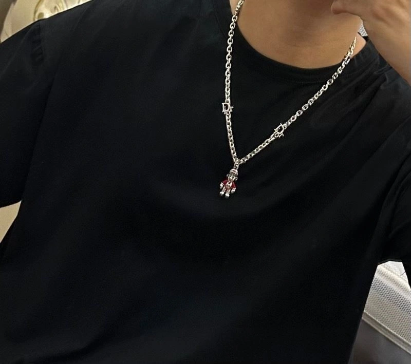 Reasonably priced Christian Dior Necklaces