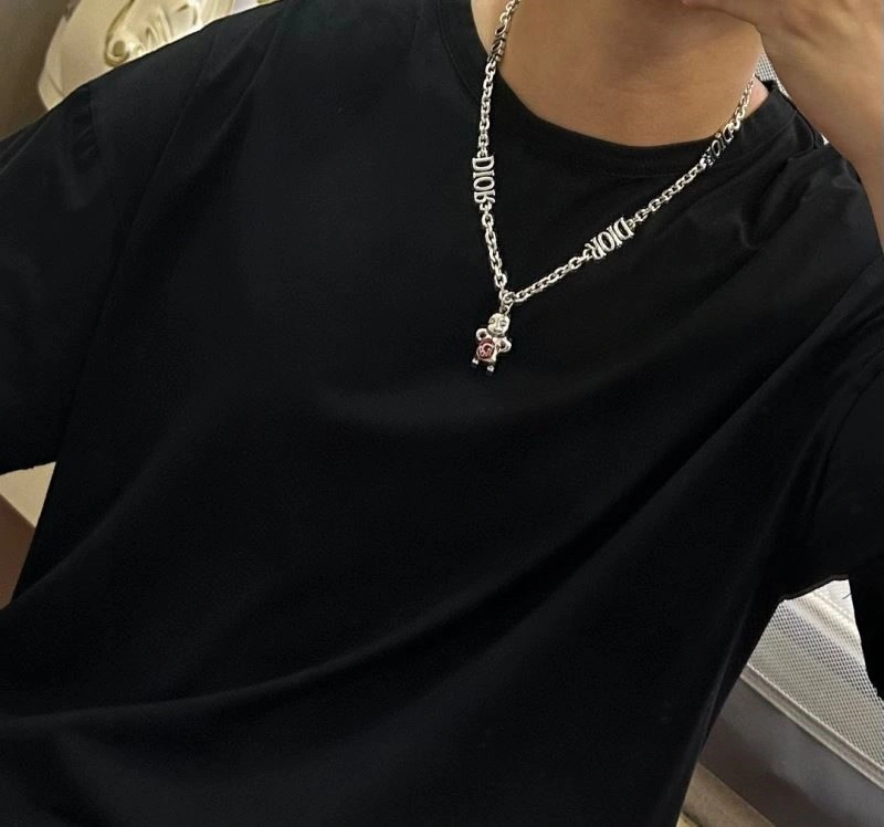 Inexpensive Christian Dior Necklaces