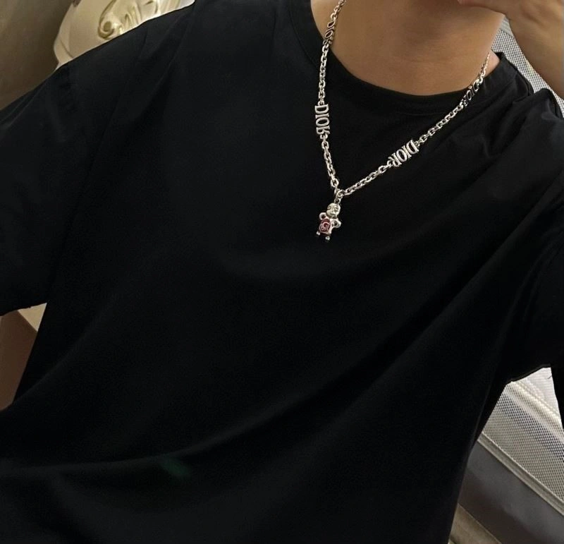 Inexpensive Christian Dior Necklaces