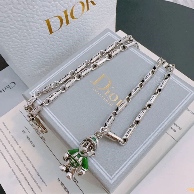 Cut-rate Christian Dior Necklaces