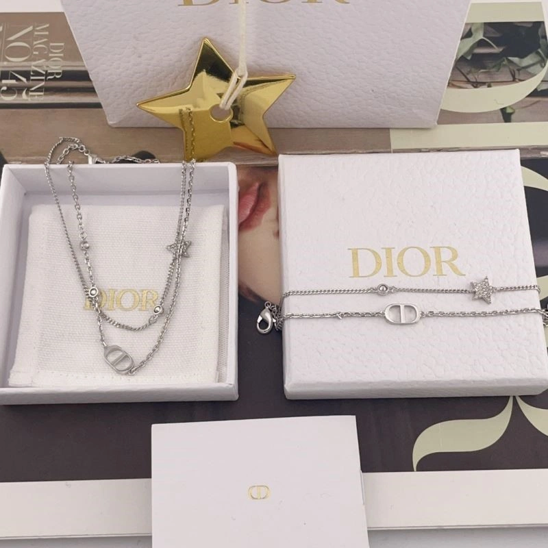 Christian Dior Necklaces