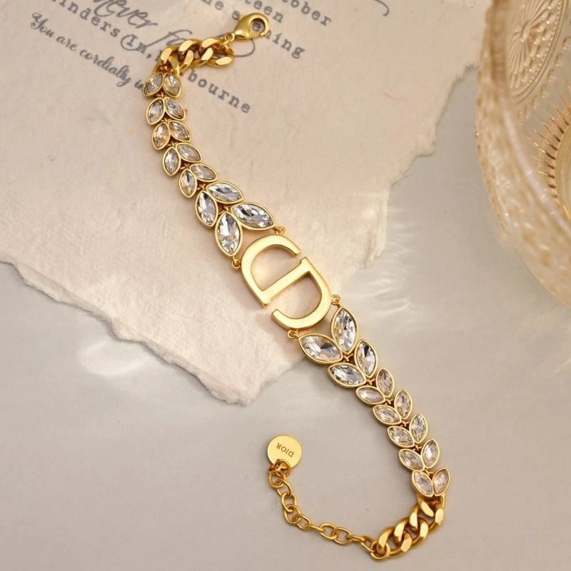 Economical Christian Dior Necklaces