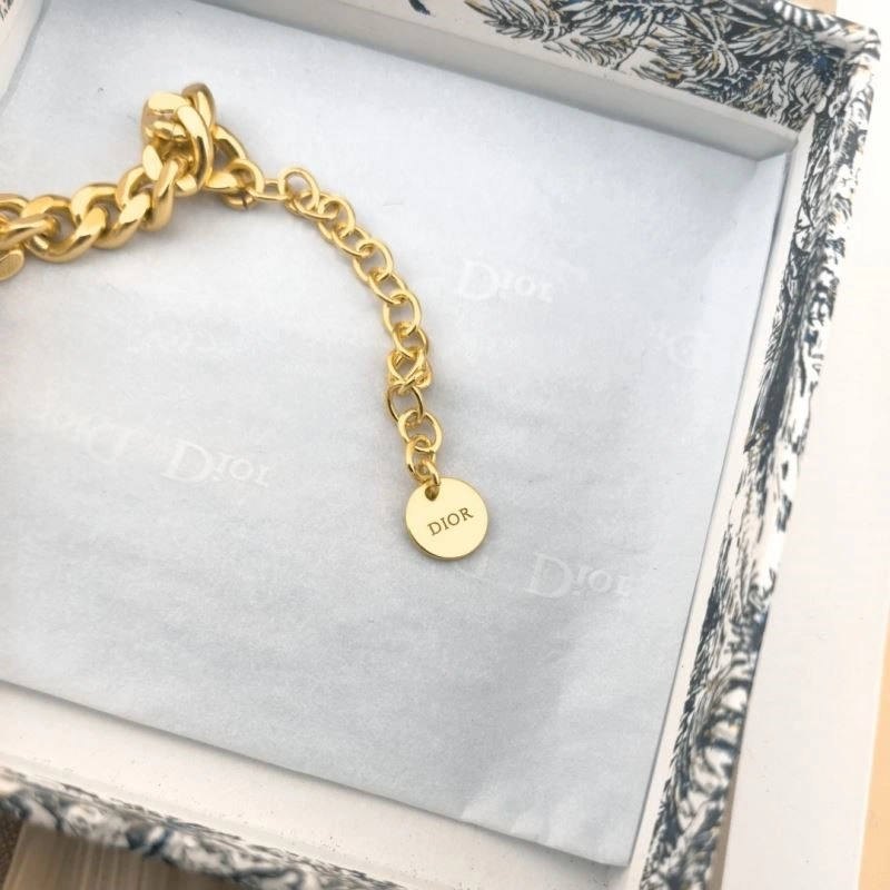Economical Christian Dior Necklaces