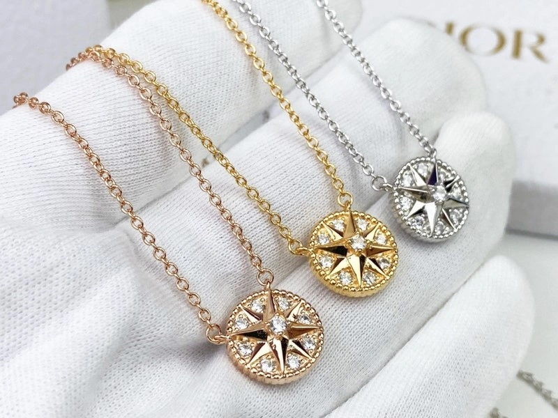 High fidelity Christian Dior Necklaces