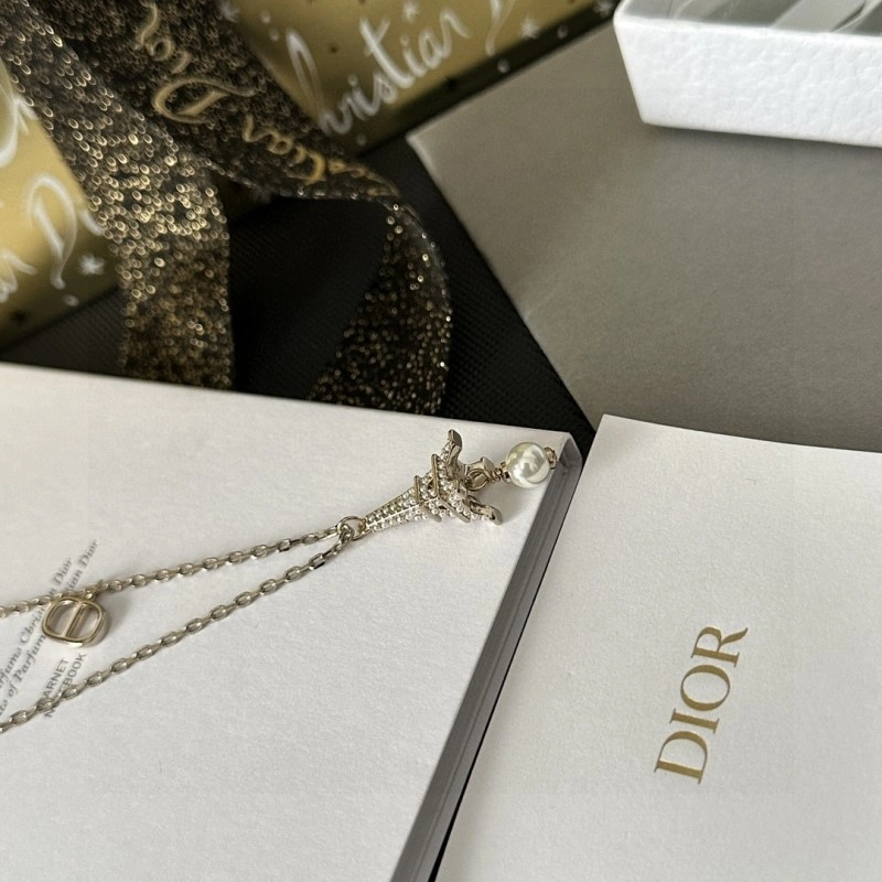 Top match Christian Dior Necklaces