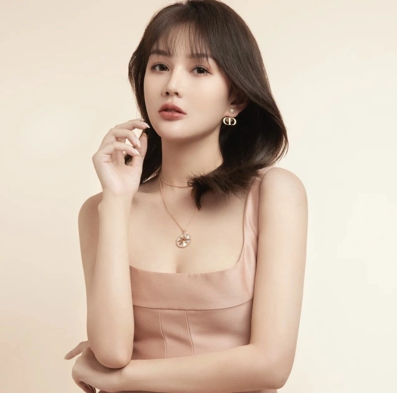 Affordable Christian Dior Necklaces