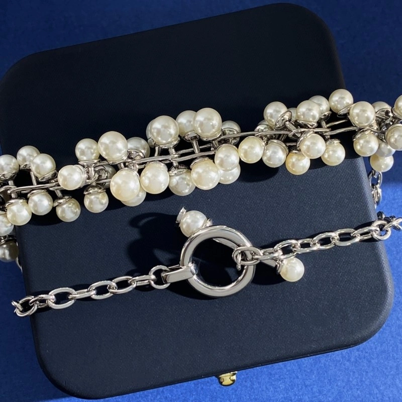 Top mirror Christian Dior Necklaces