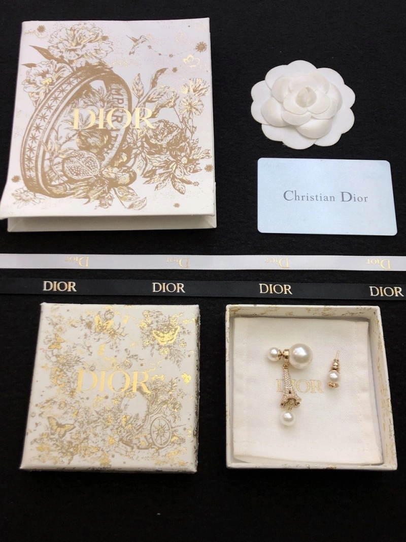 OEM Christian Dior Necklaces