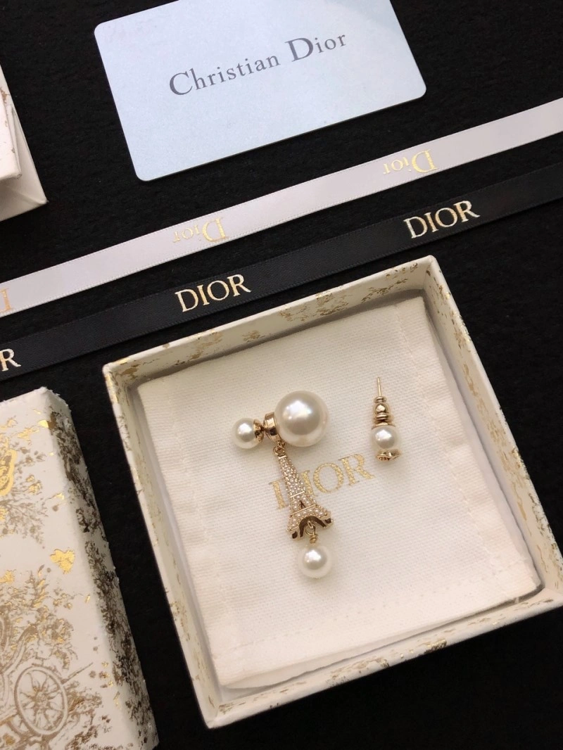 OEM Christian Dior Necklaces