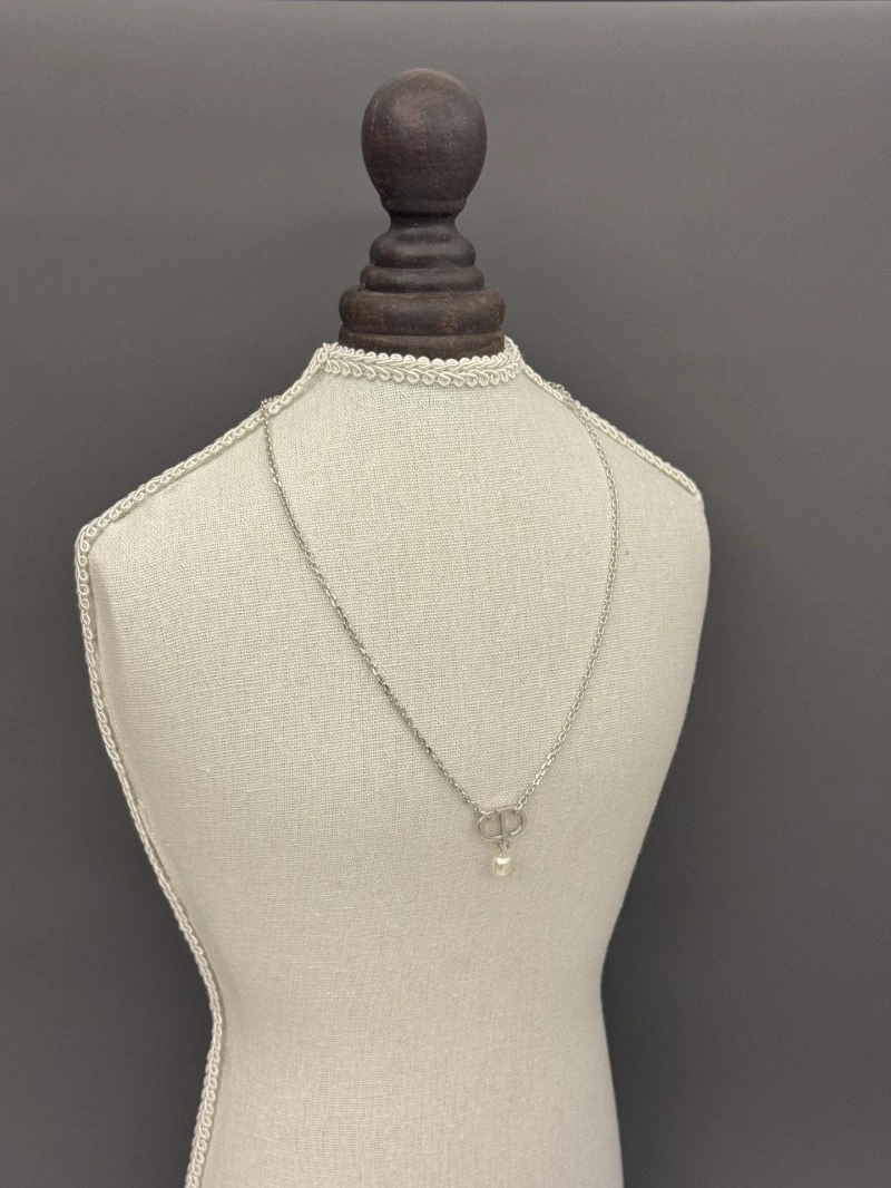 Official Christian Dior Necklaces
