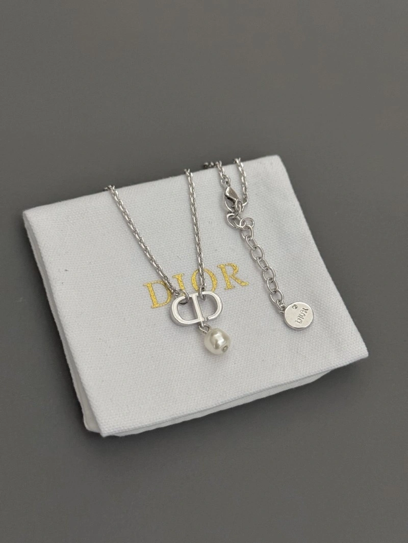 Official Christian Dior Necklaces