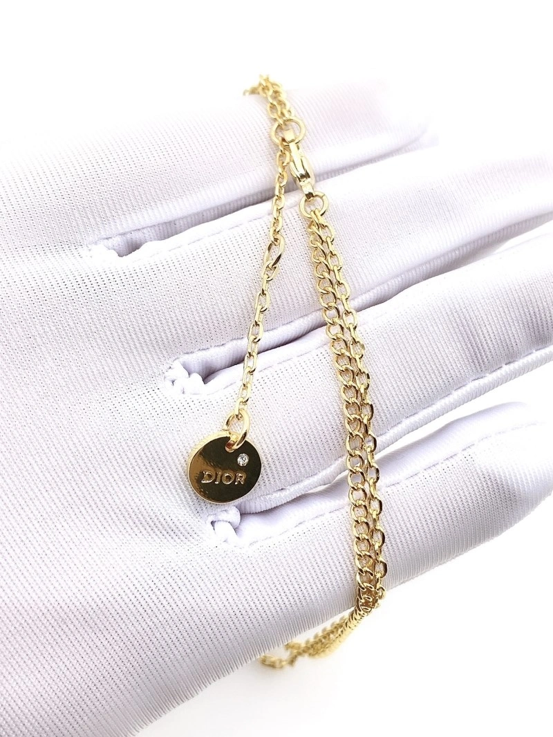 Bargain Christian Dior Necklaces
