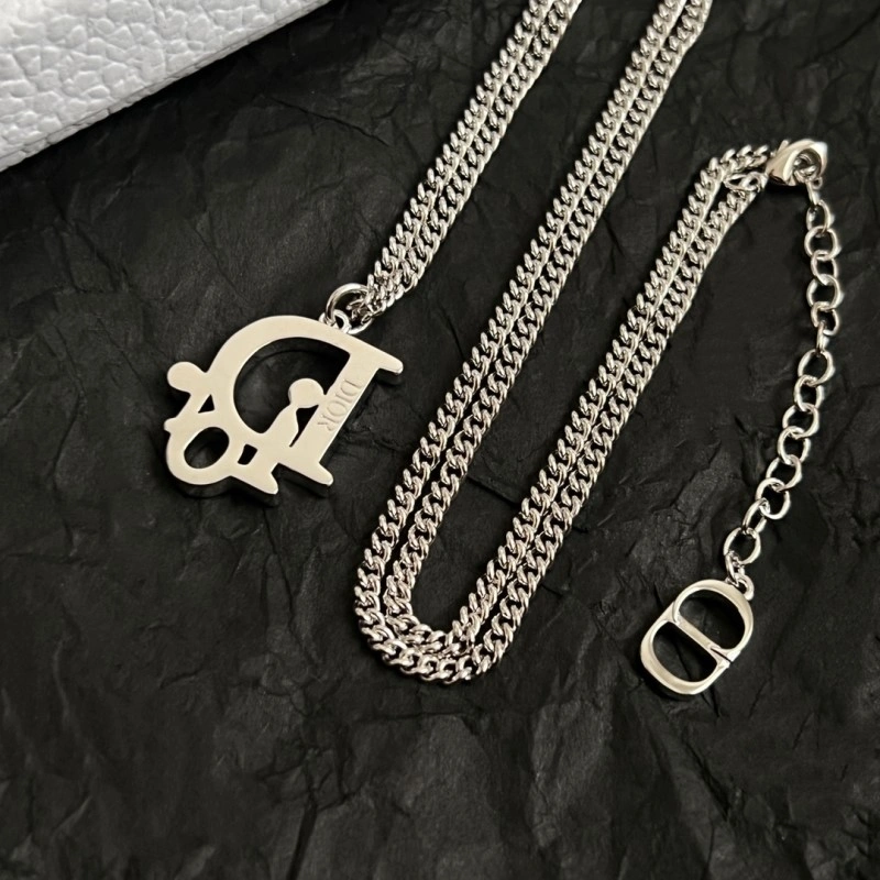 Reasonably priced Christian Dior Necklaces