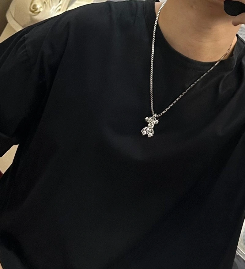 Economical Christian Dior Necklaces