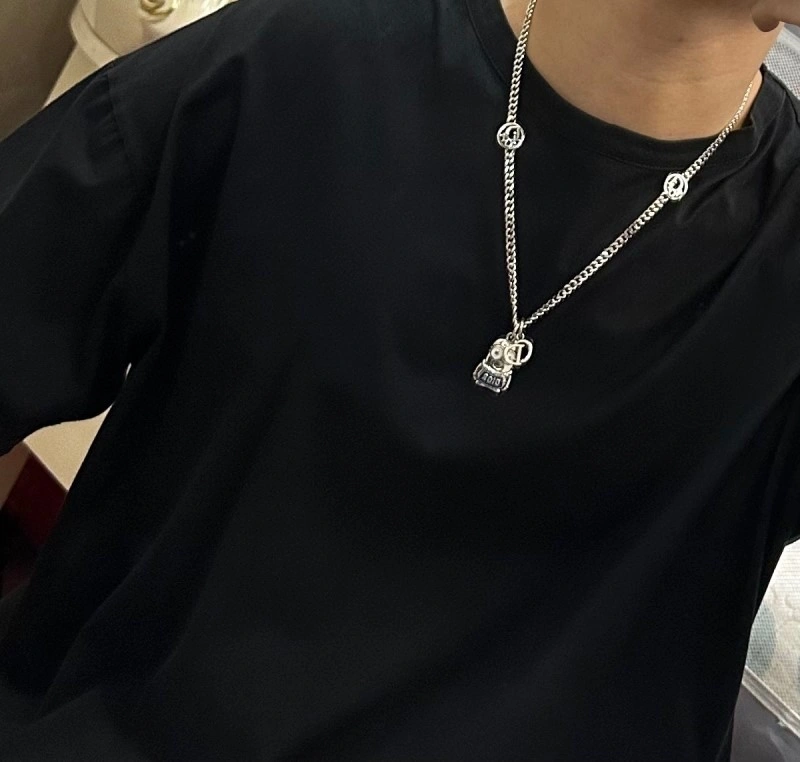 Official Christian Dior Necklaces