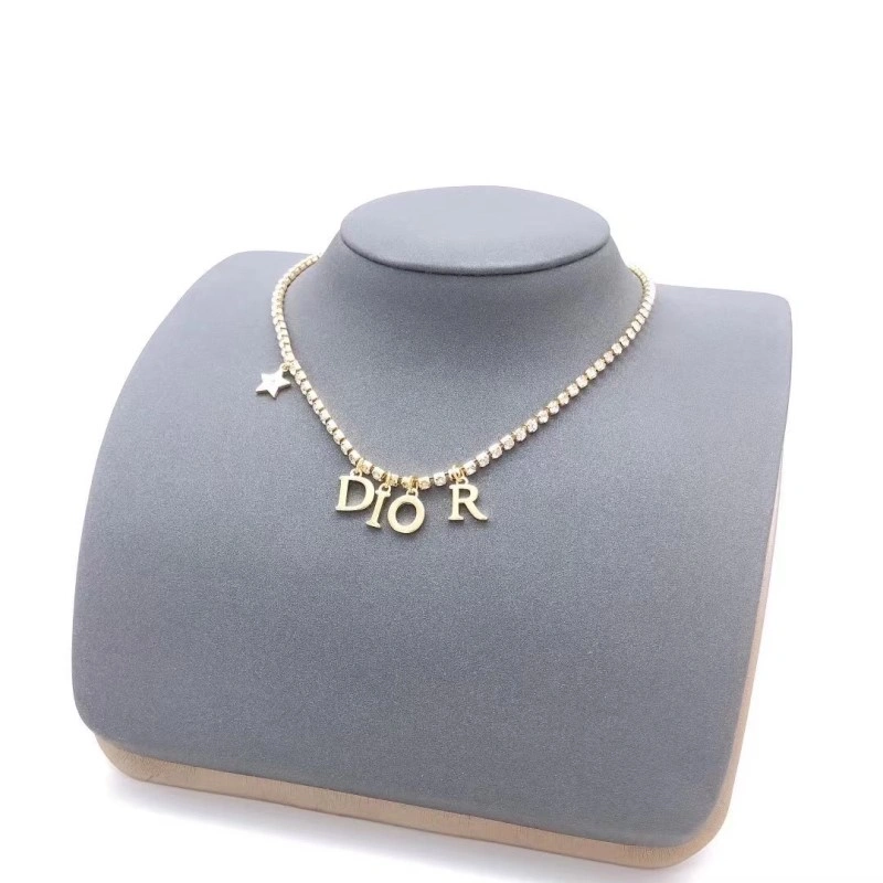 Low-cost Christian Dior Necklaces