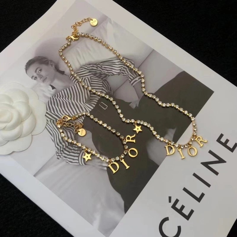 Low-cost Christian Dior Necklaces
