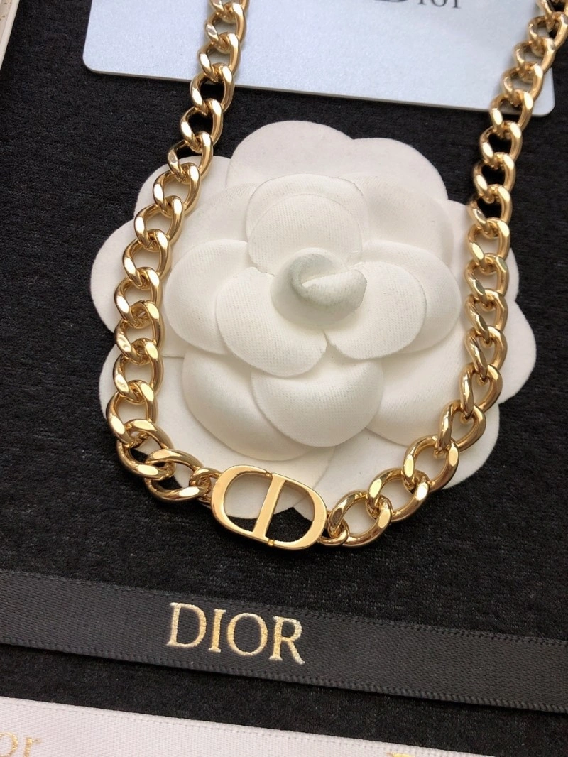 High fidelity Christian Dior Necklaces