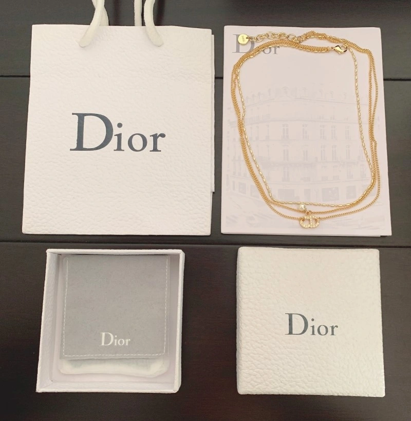 Economical Christian Dior Necklaces