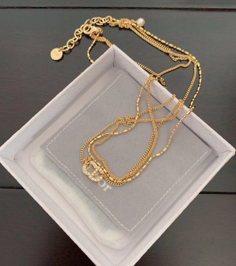 Economical Christian Dior Necklaces